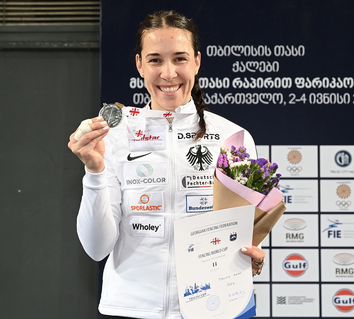 Damenflorett Weltcup in Tiflis: Anne Sauer holt Silbermedaille